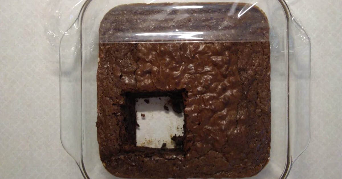 This Is How Caroline Cuts Brownies - A Quiet Simple Life